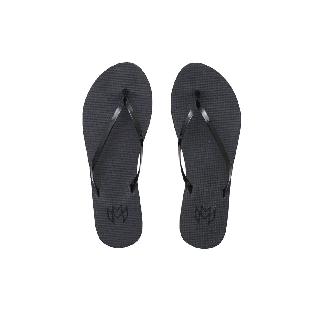 Lux – Skates n Skirts